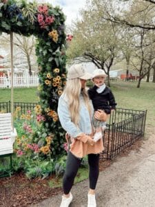 What To Wear To The Zoo?: 10 Zoo Outfit Ideas
